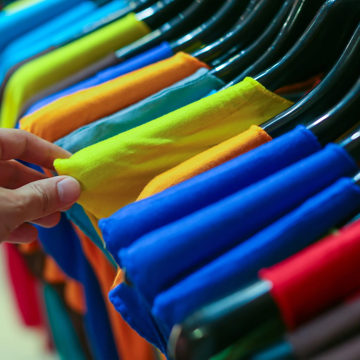 Nylon vs. Polyester Clothing Comparison | inPhorm
